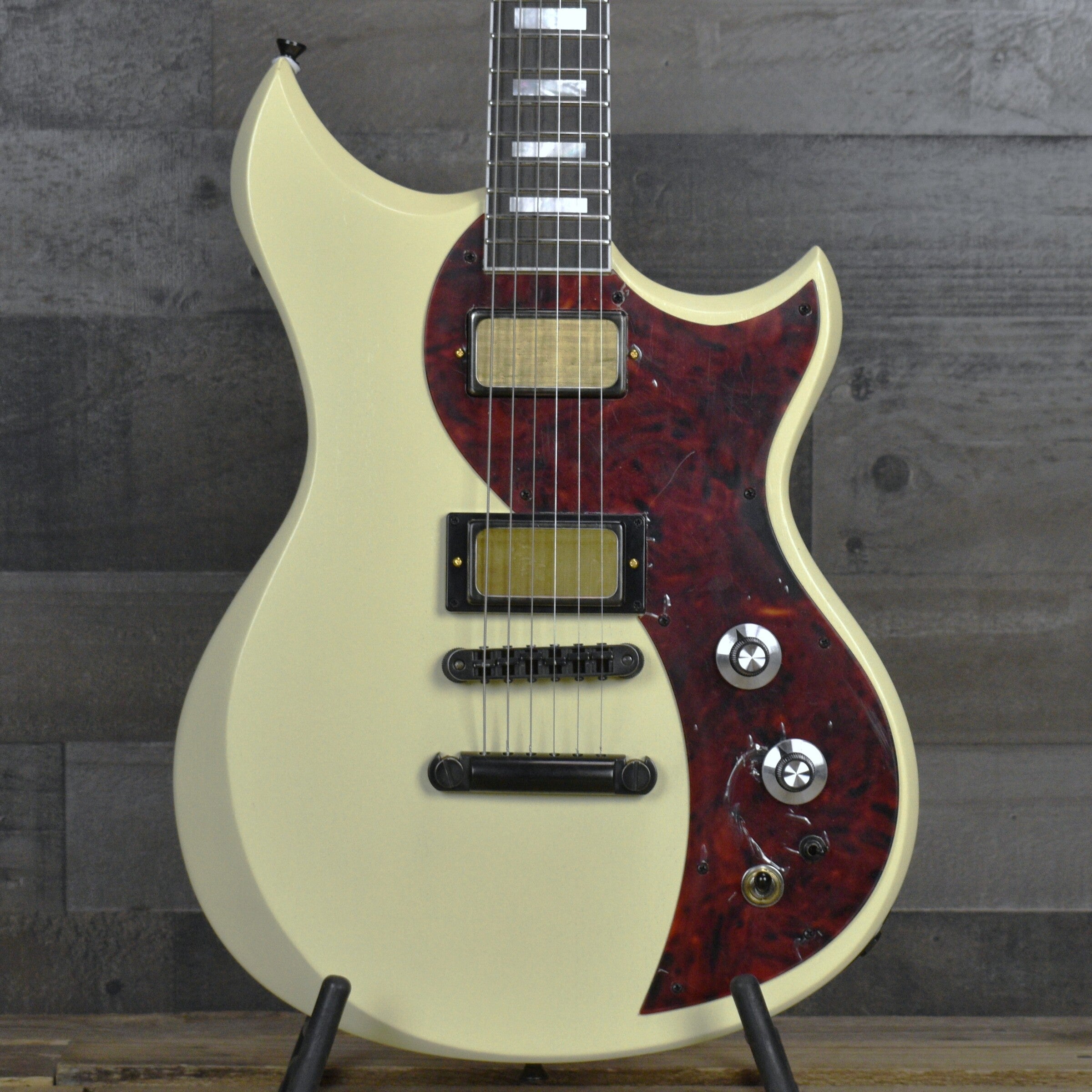 Dunable USA Cyclops - Vintage White with Hardshell Case – Five Star Guitars