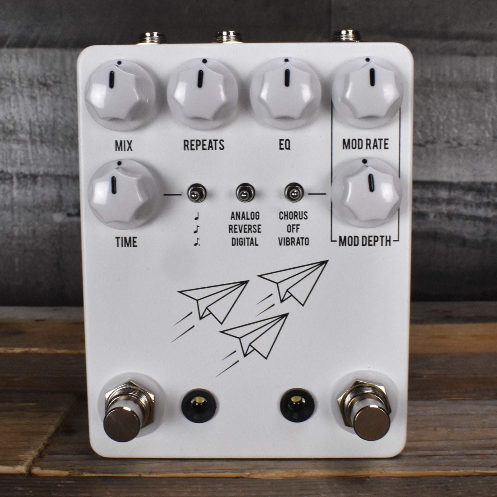 JHS Flight Delay - White – Five Star Guitars