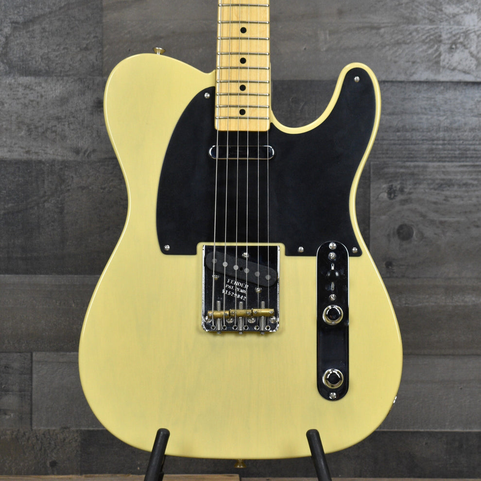 Pre-Owned Fender Limited Edition American Vintage '52 Telecaster - Bla ...